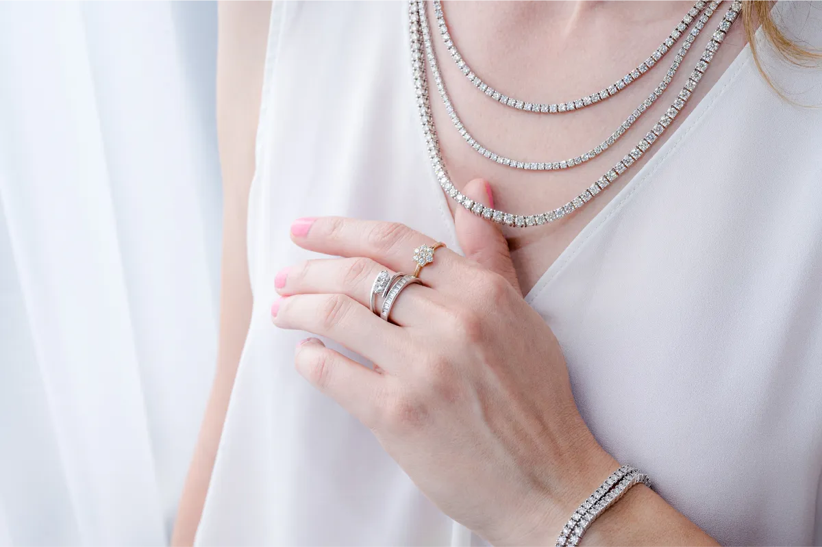 Icebox.com - World Famous Natural Diamond Jewelers Solid Gold & VS Diamonds